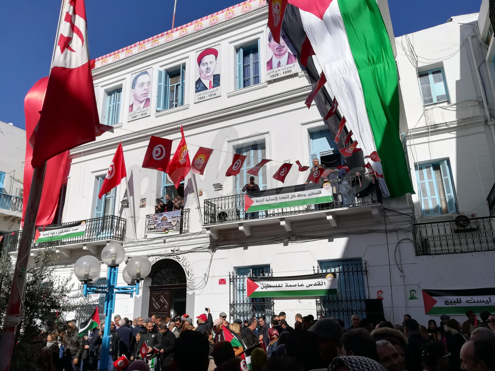 l'UGTT organise une manifestation contre l'accord du siècle - Polture