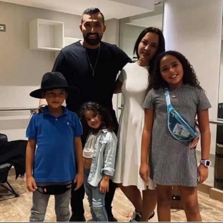 Les photos de famille de Hani Saad font le tour de la toile - Polture