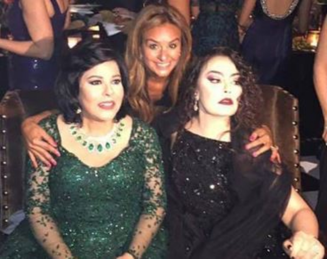 Sherihane prie pour le salut d'Esaad - Polture