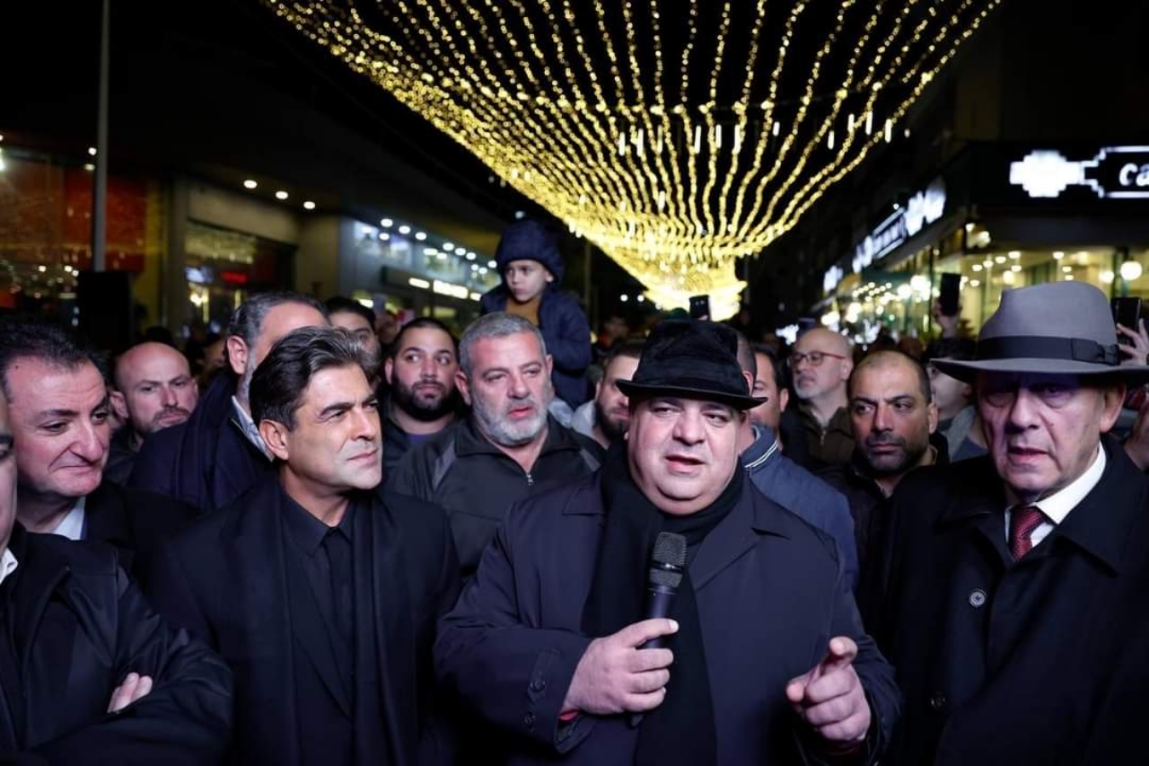 Wael Kfoury participe à l'illumination des rues de Zahlé - Polture